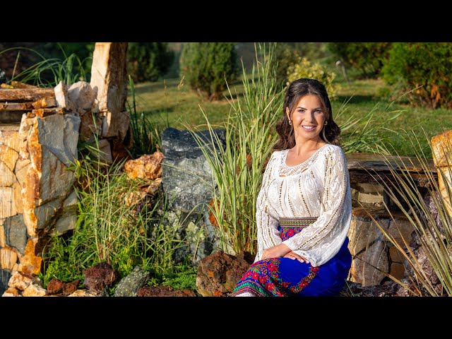 Livia Celea Streata – Așa-i lumea, prefăcută - Radio Stil Romania