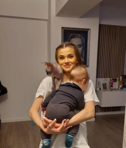 Gata, s-a aflat in sfarsit! Ce etnie are, de fapt, Theo Rose? Cântăreața a rupt tacerea și a ...